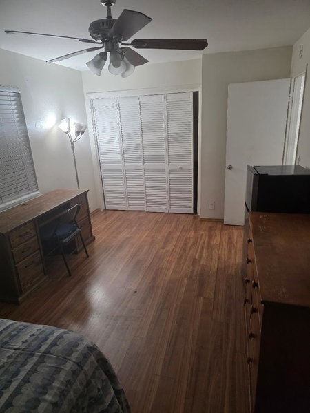 Orange Coast College Off Campus Housing - There are 2 rooms open. Just ...
